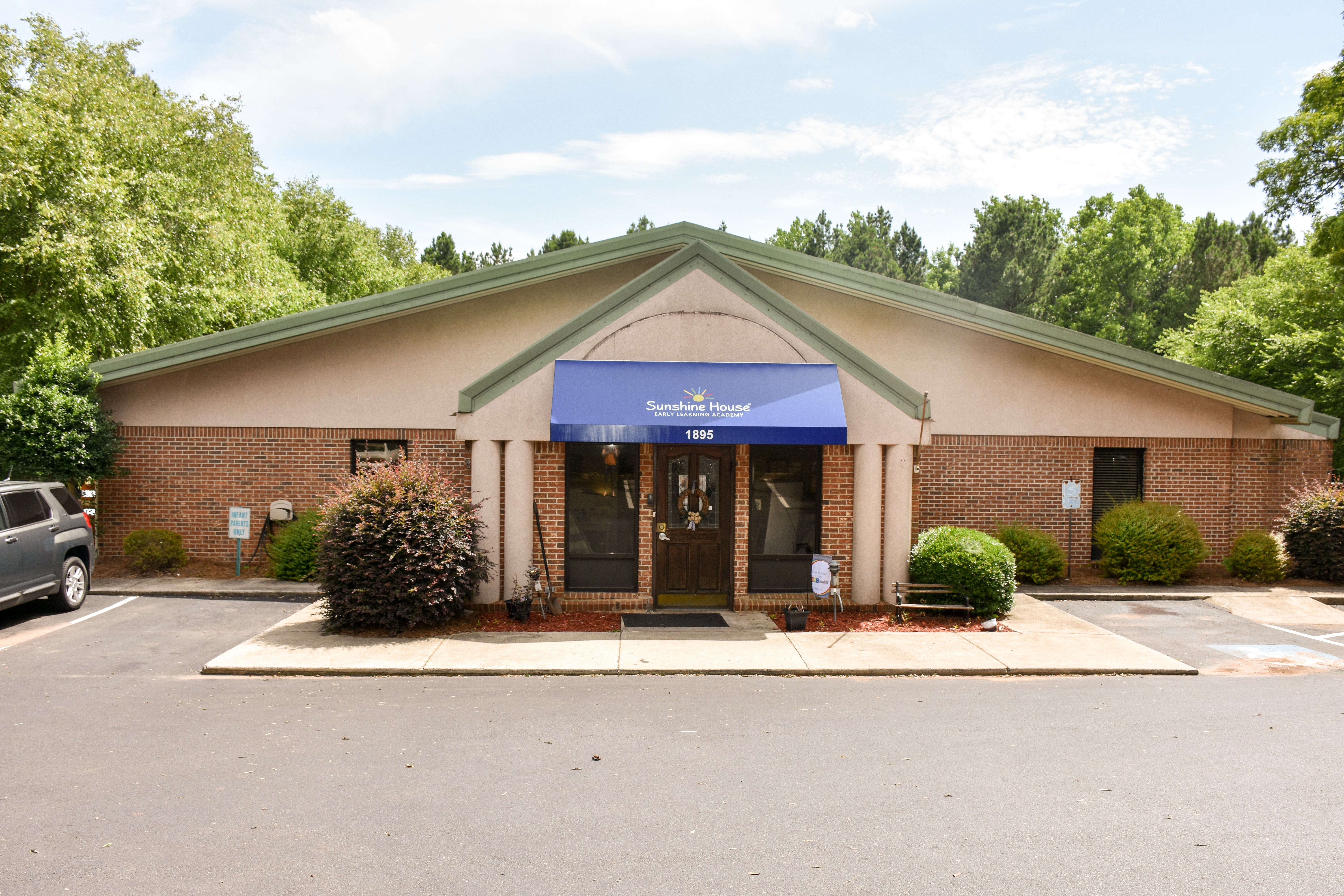 Sunshine House - SC First Steps